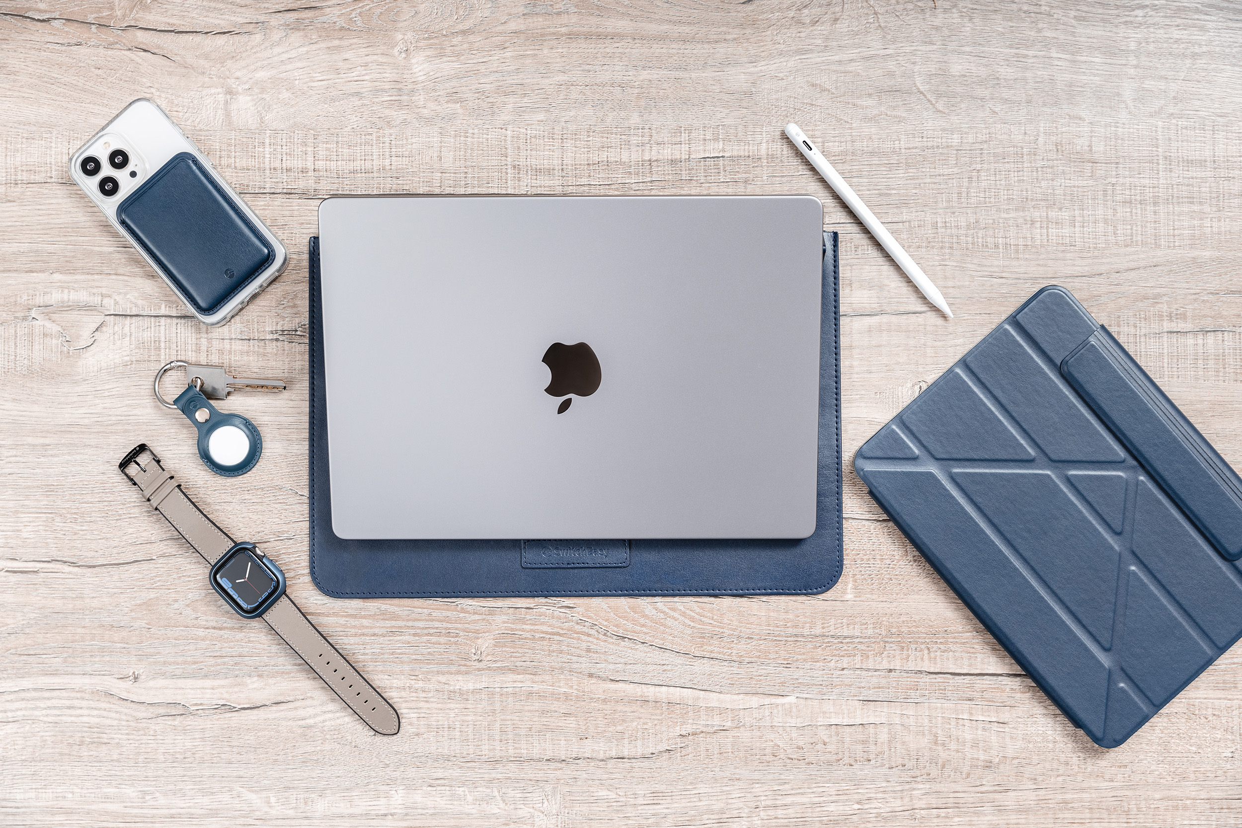 Easystand Leather Laptop Sleeve | Nomad Store Brunei